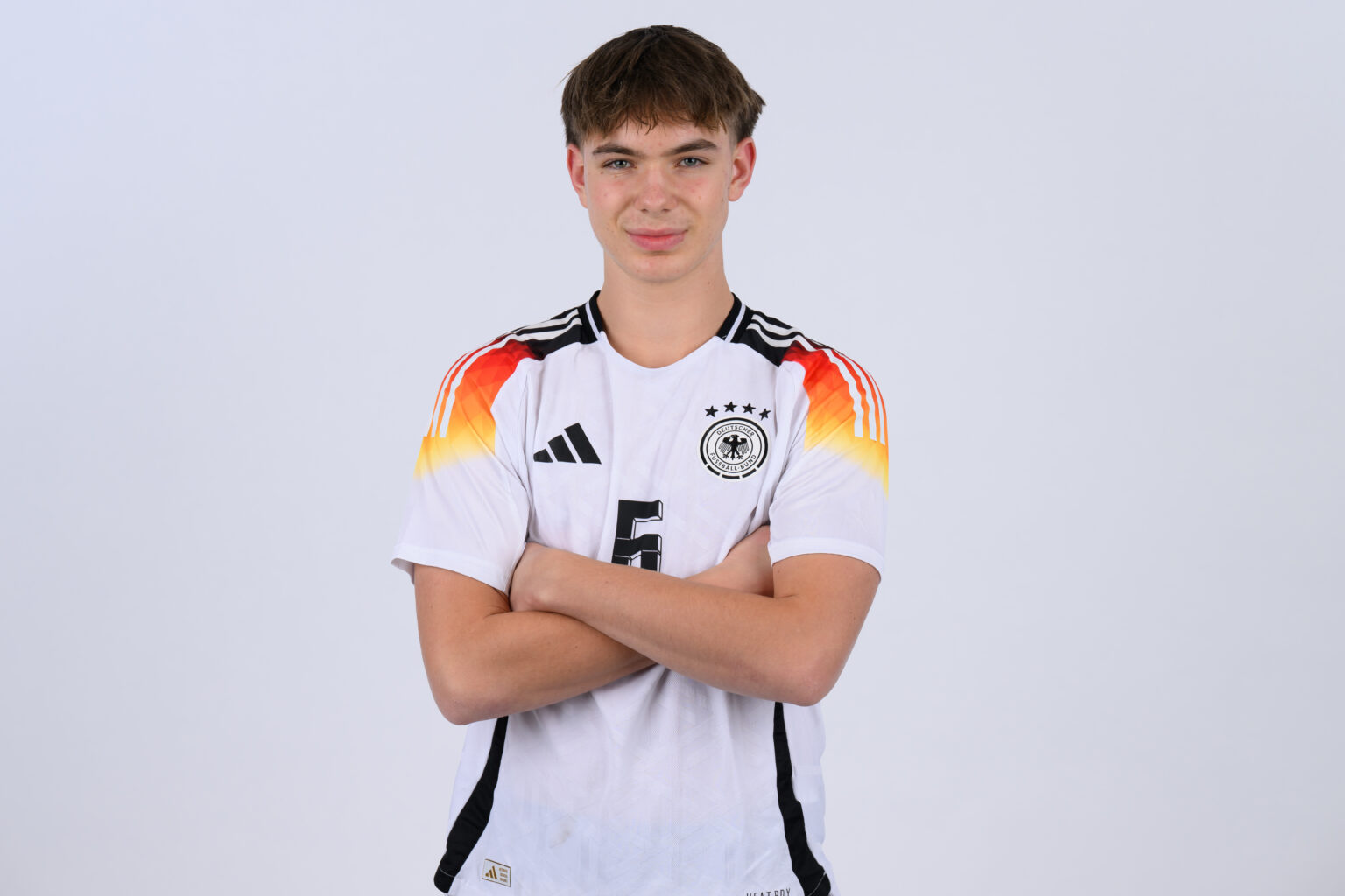 Manchester United are keeping tabs on this gifted midfielder